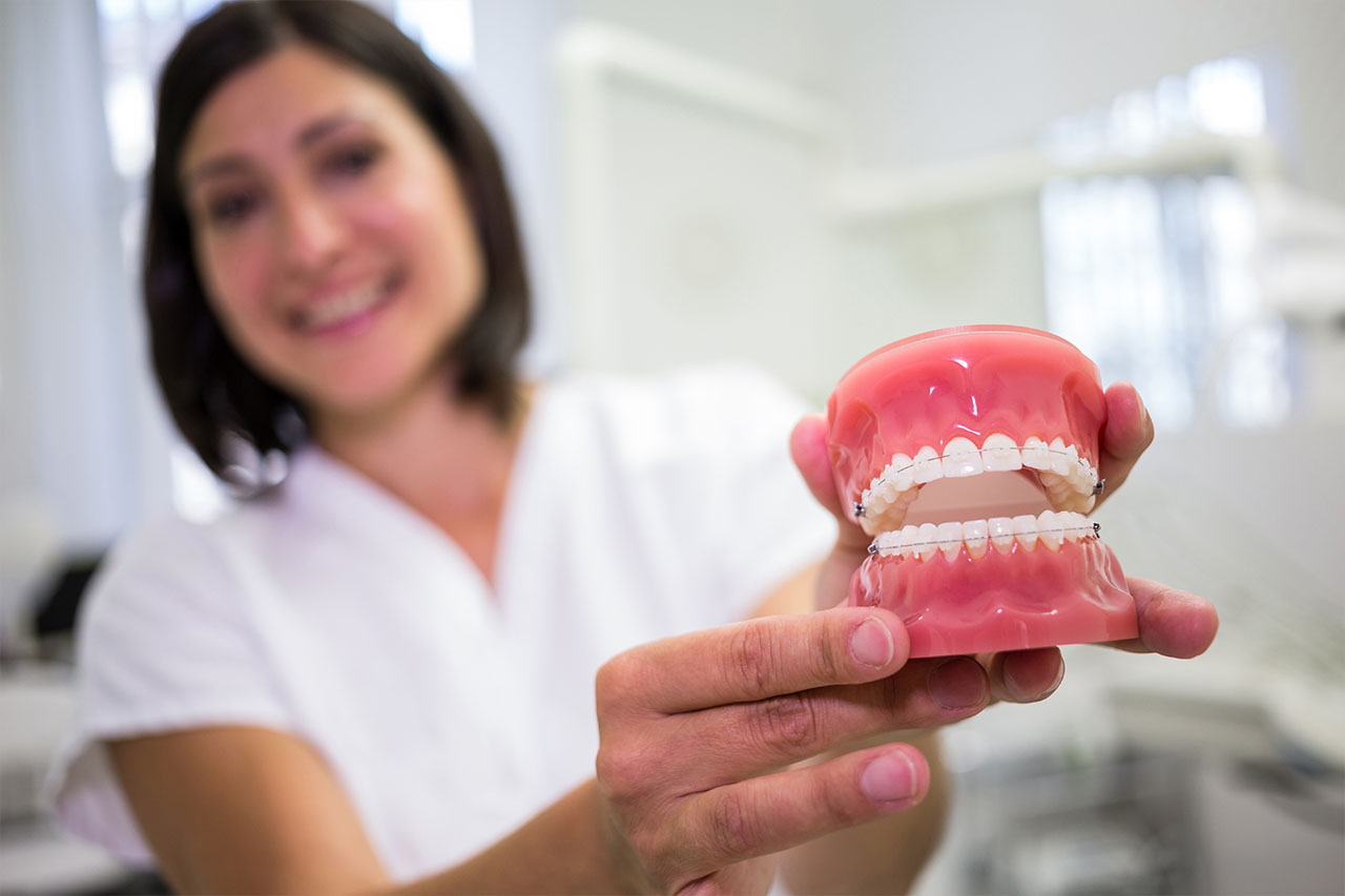 What is Denture Care? (Tips to Clean Your Dentures) – Eagle 93